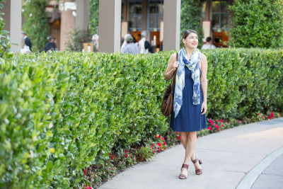 How To Wear A Shawl 8 Ways - VSTYLE