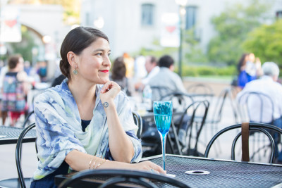 How To Wear A Shawl 8 Ways - VSTYLE