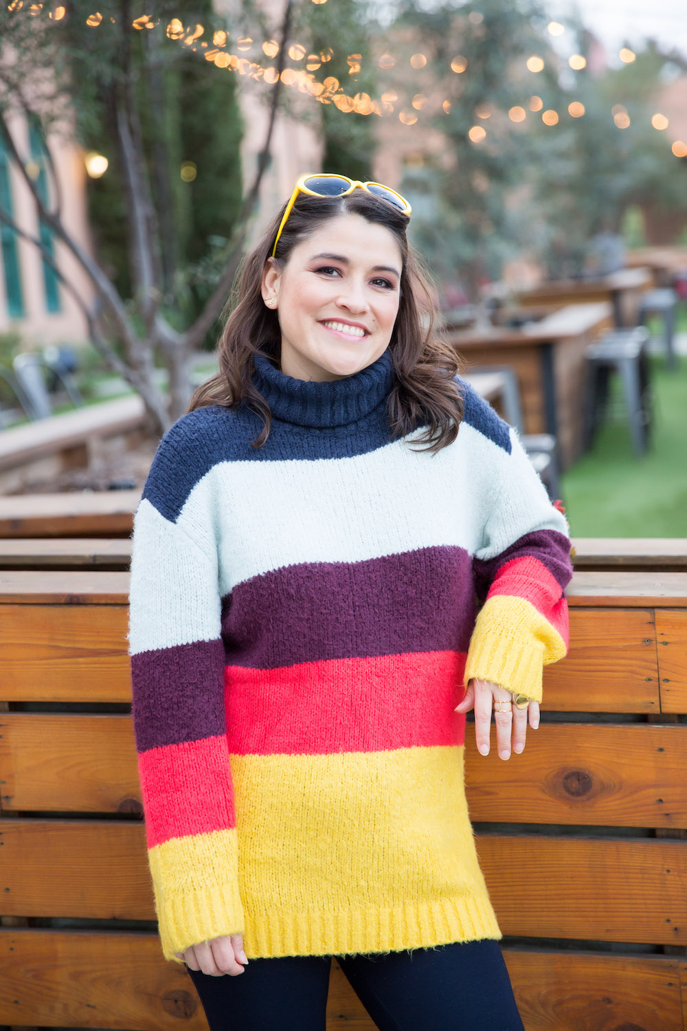 How To Wear Stripes In Winter - Striped Sweater Outfit - VSTYLE